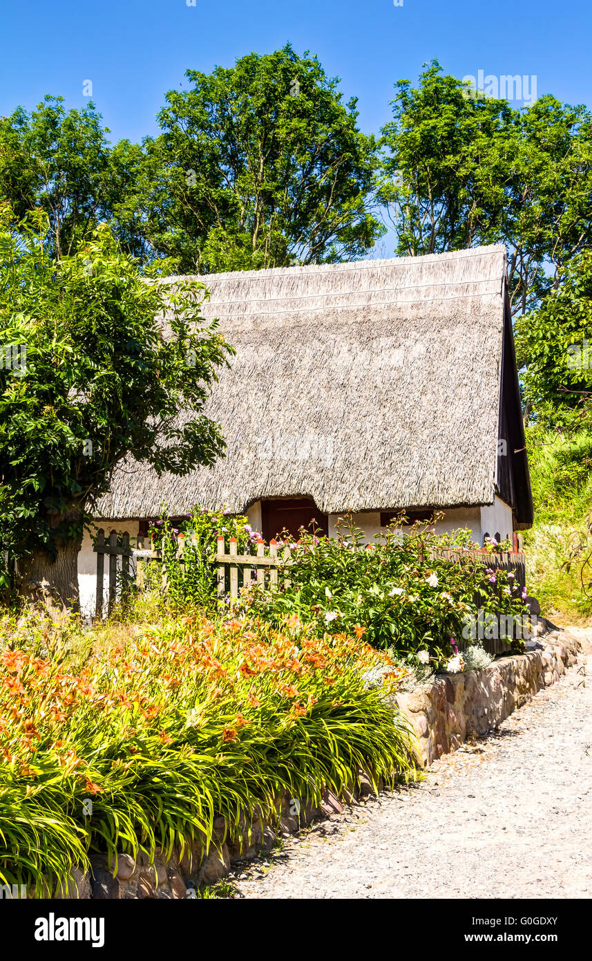 Traditional thatching roof house Stock Photo - Alamy