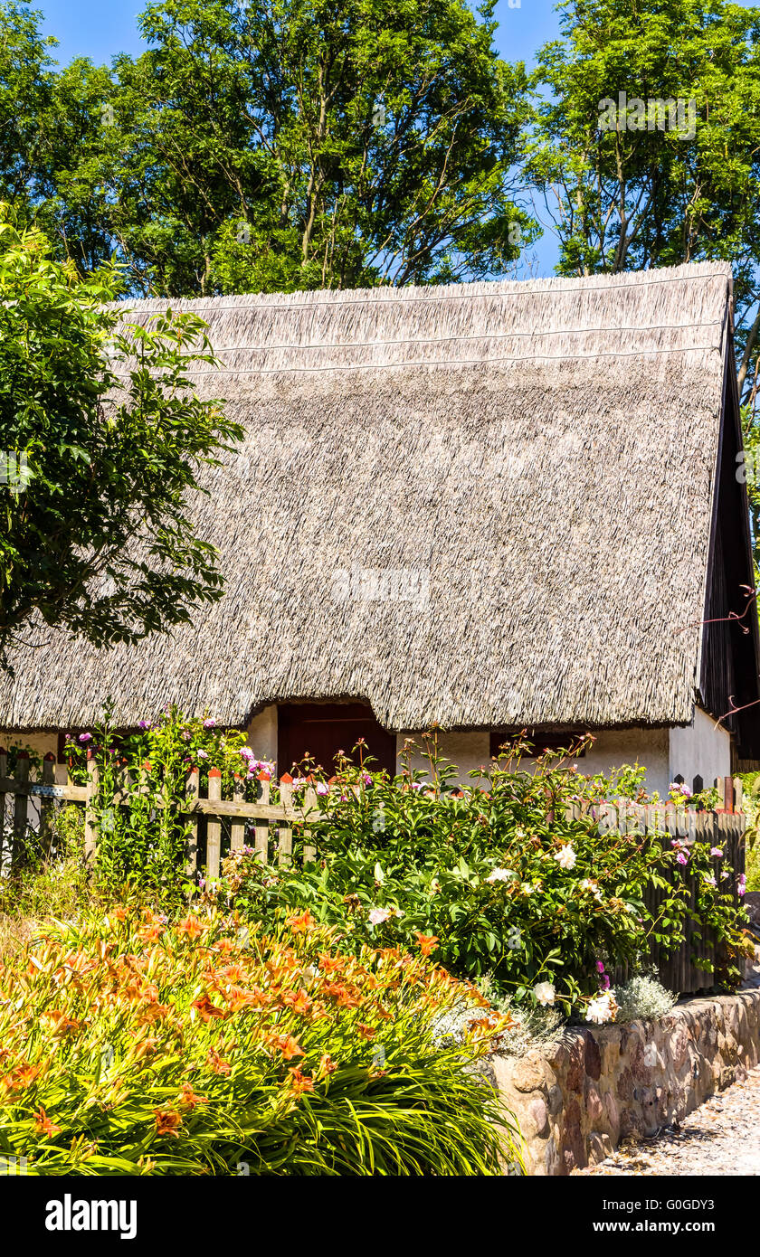 Traditional thatching roof house Stock Photo - Alamy