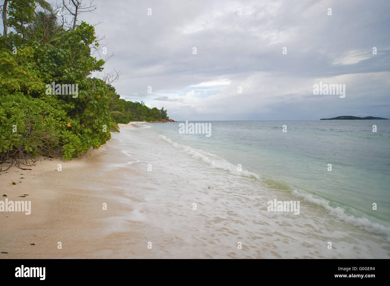 Warm weather beach hi-res stock photography and images - Alamy