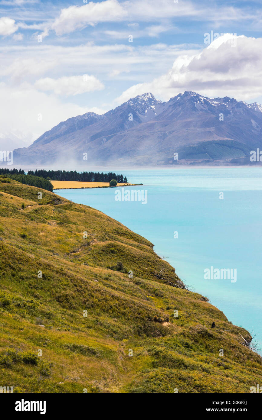 Beautiful lake pukaki under hi-res stock photography and images - Alamy
