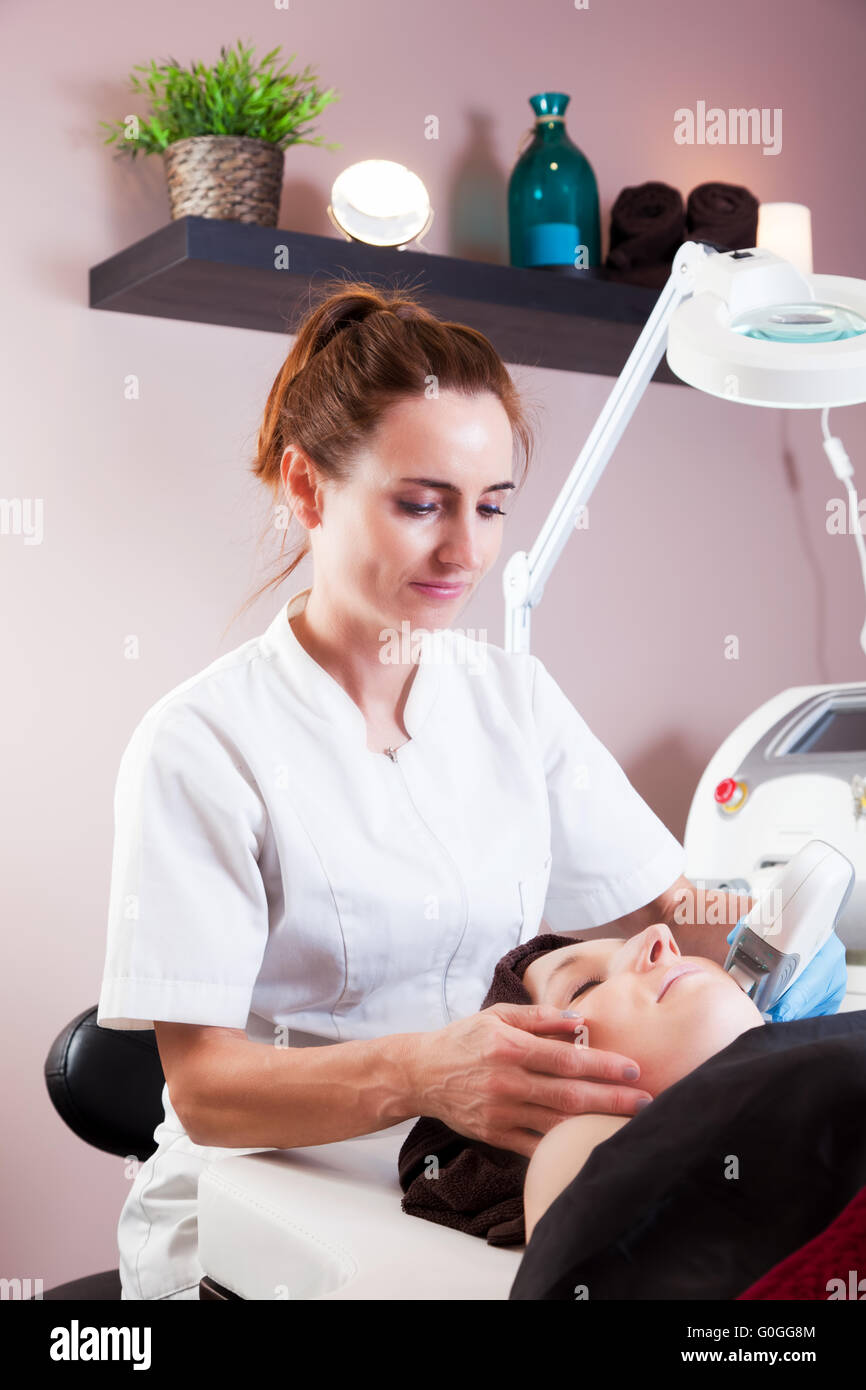 Modern beauty parlor hi-res stock photography and images - Alamy