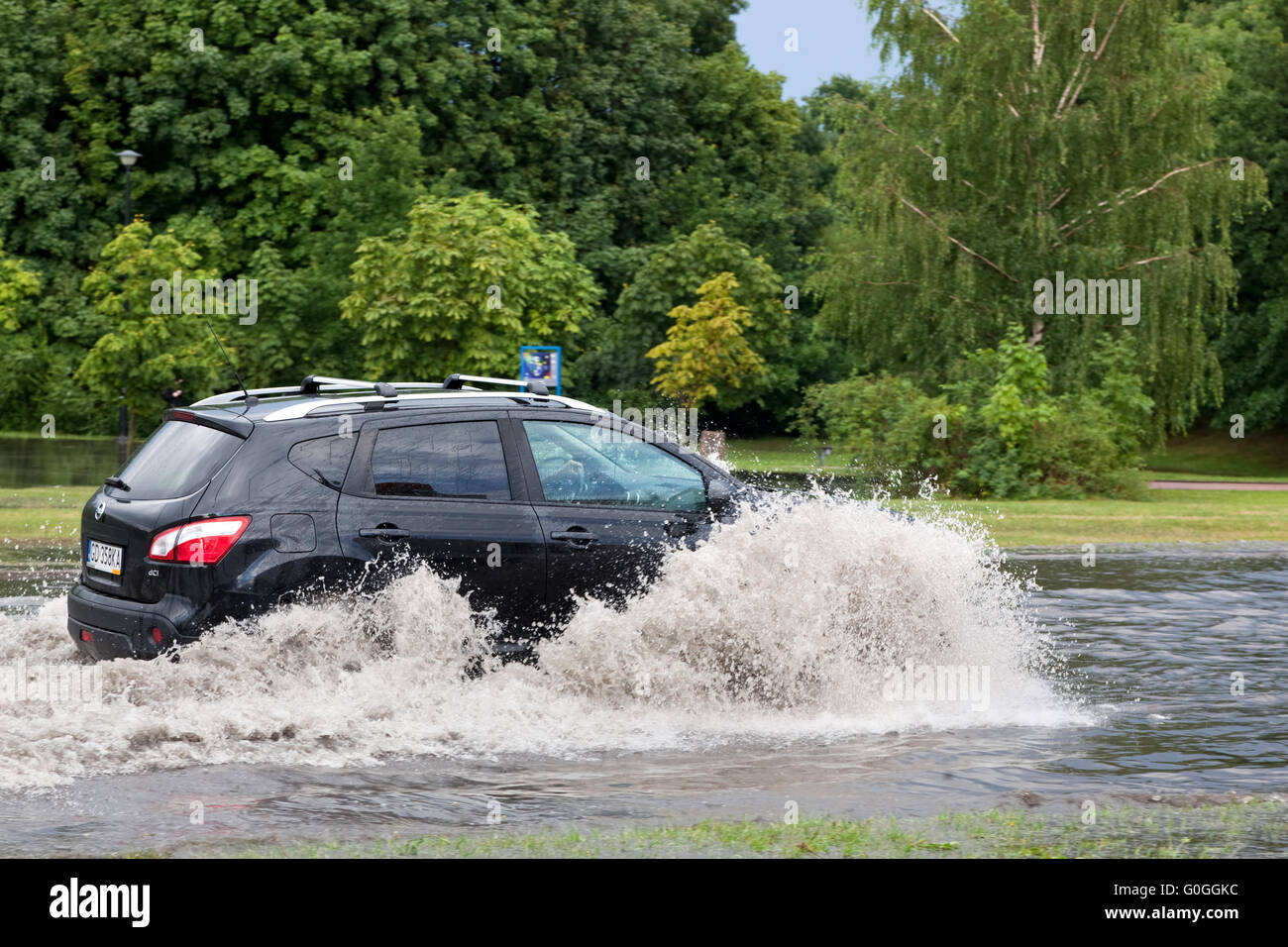 High water rescue vehicle hi-res stock photography and images - Alamy