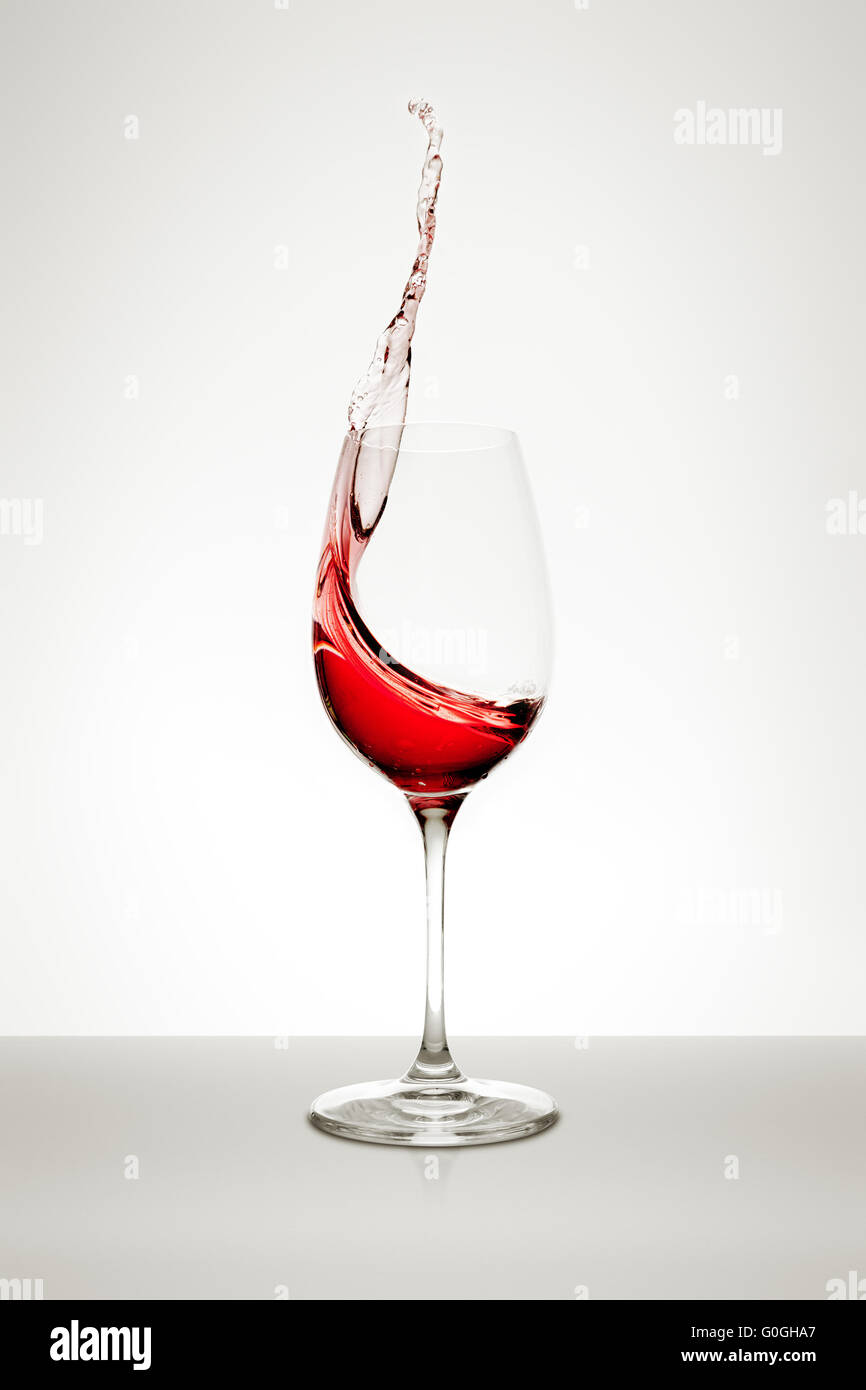 wine glass splash Stock Photo - Alamy
