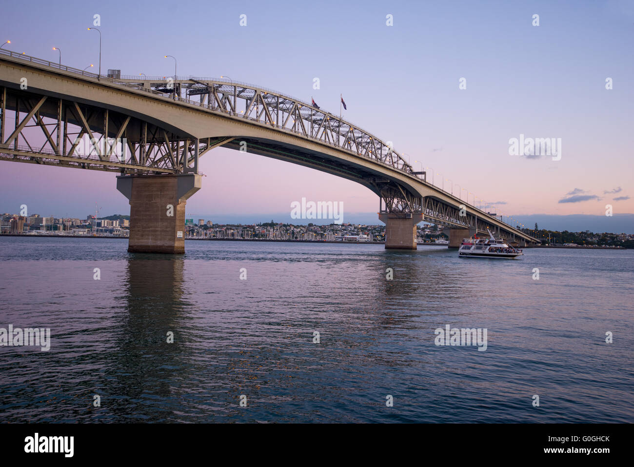 Auckland harbour bridge hi-res stock photography and images - Alamy
