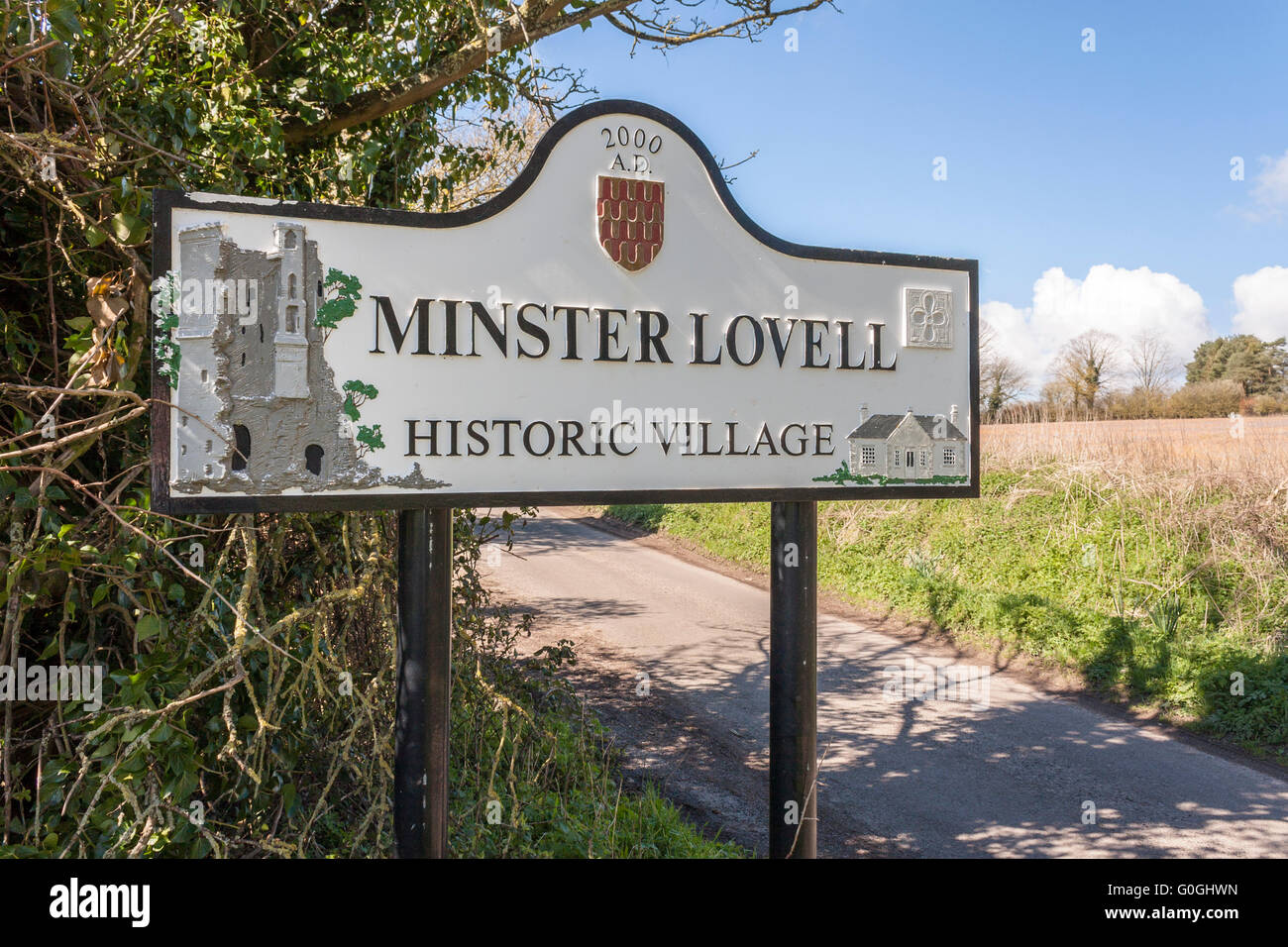 Village boundary sign hi-res stock photography and images - Alamy