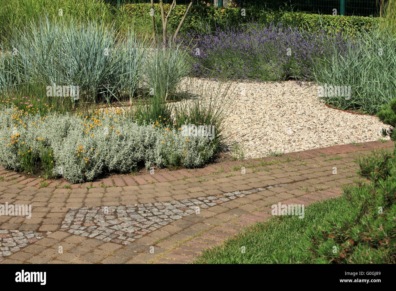 Modern pathway hi-res stock photography and images - Alamy