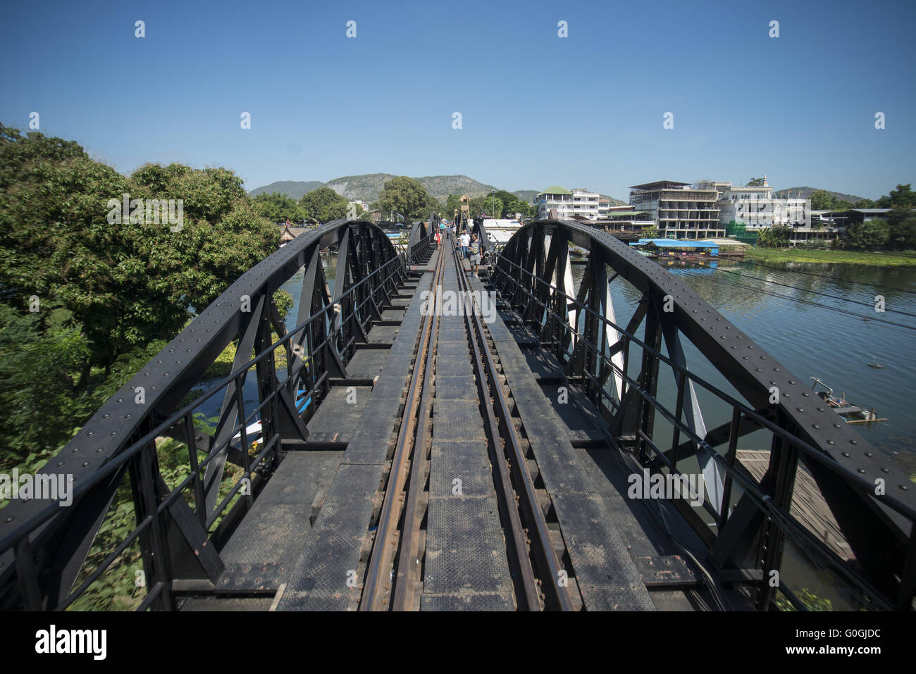 THAILAND KANCHANABURI DEATH RAILWAY BRIDGE RIVER KWAI Stock Photo - Alamy