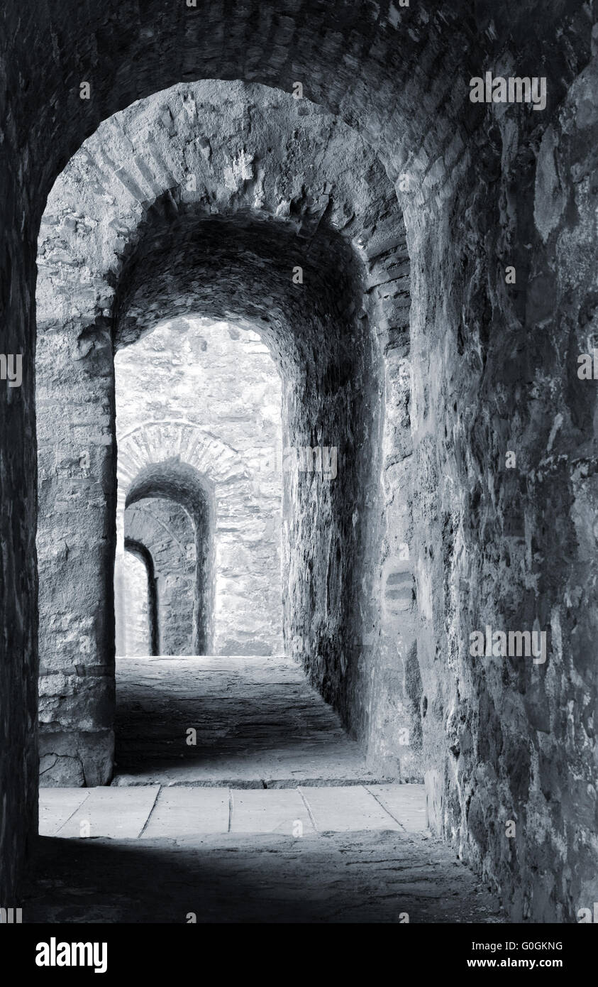 Medieval archway, black and white Stock Photo - Alamy