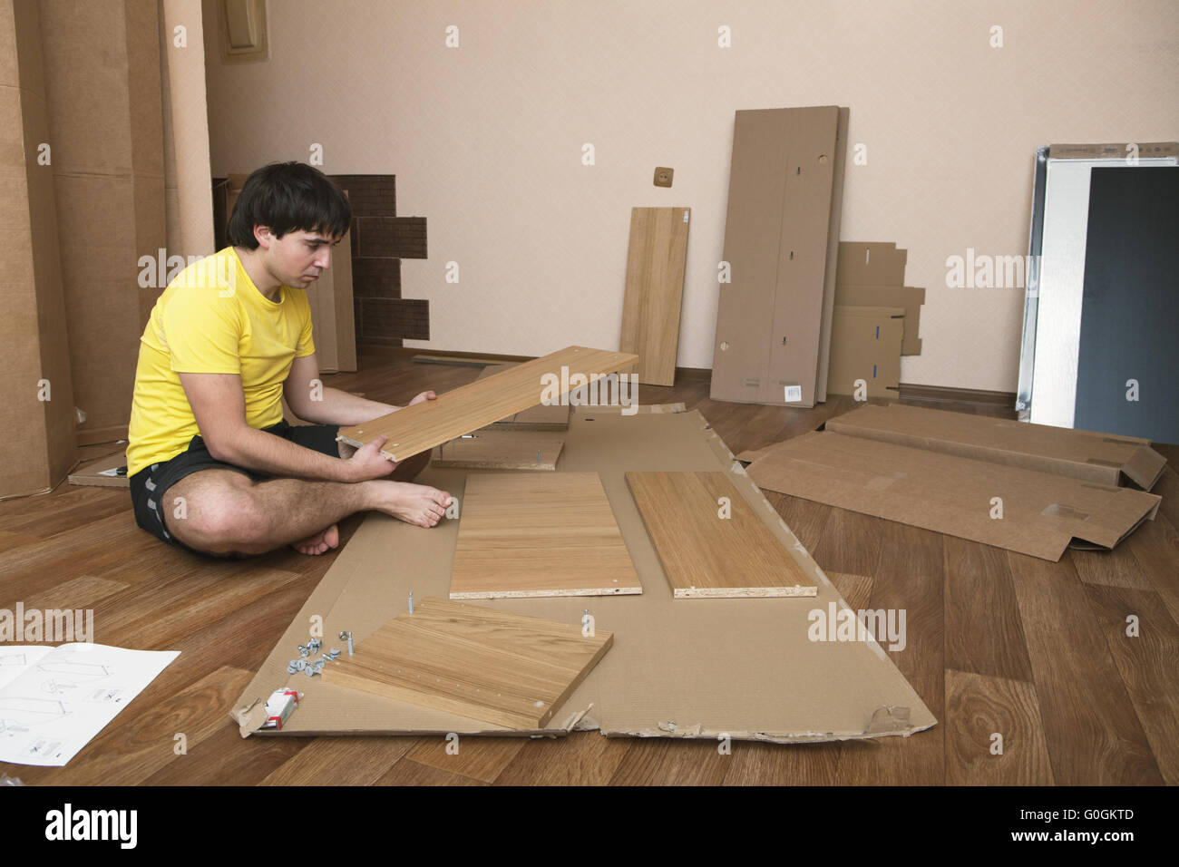 Fibreboard case hi-res stock photography and images - Alamy