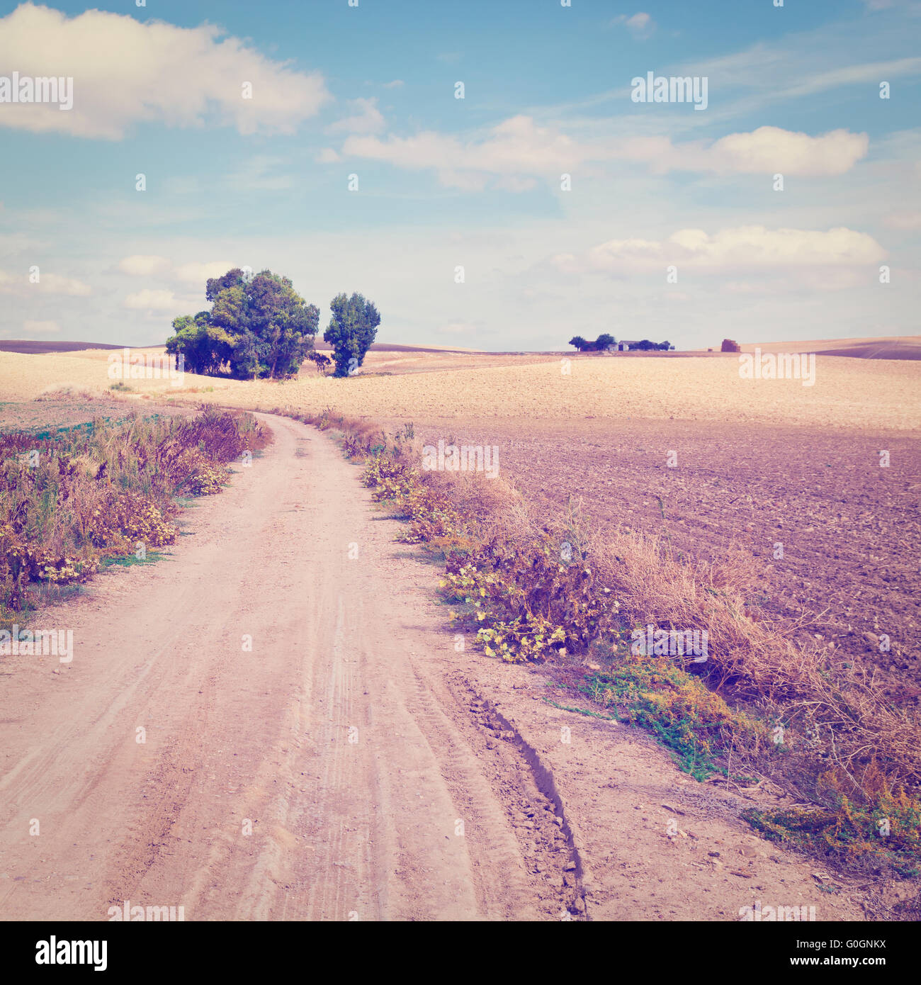 Dirt home hi-res stock photography and images - Alamy