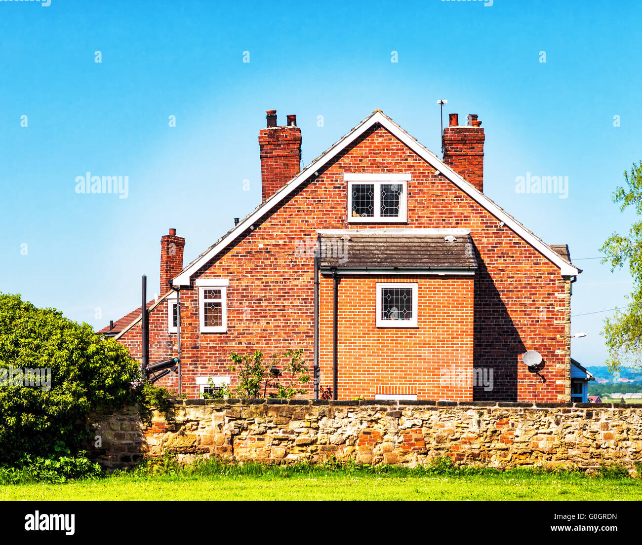 Typical English house Stock Photo - Alamy