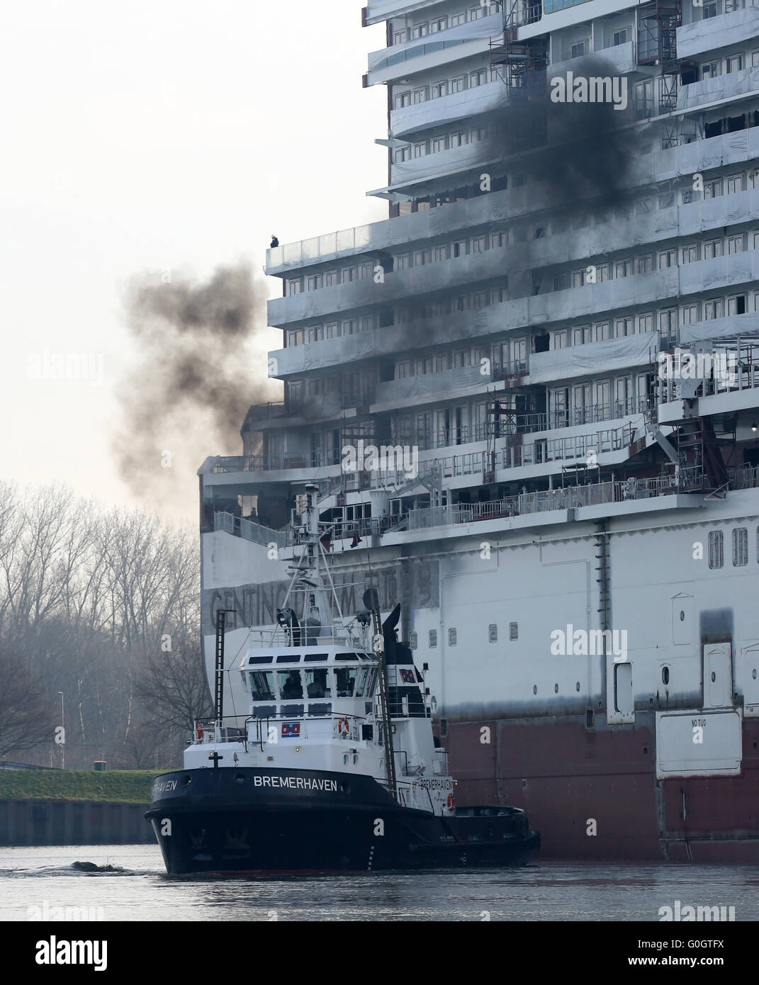 Towing float hi-res stock photography and images - Alamy