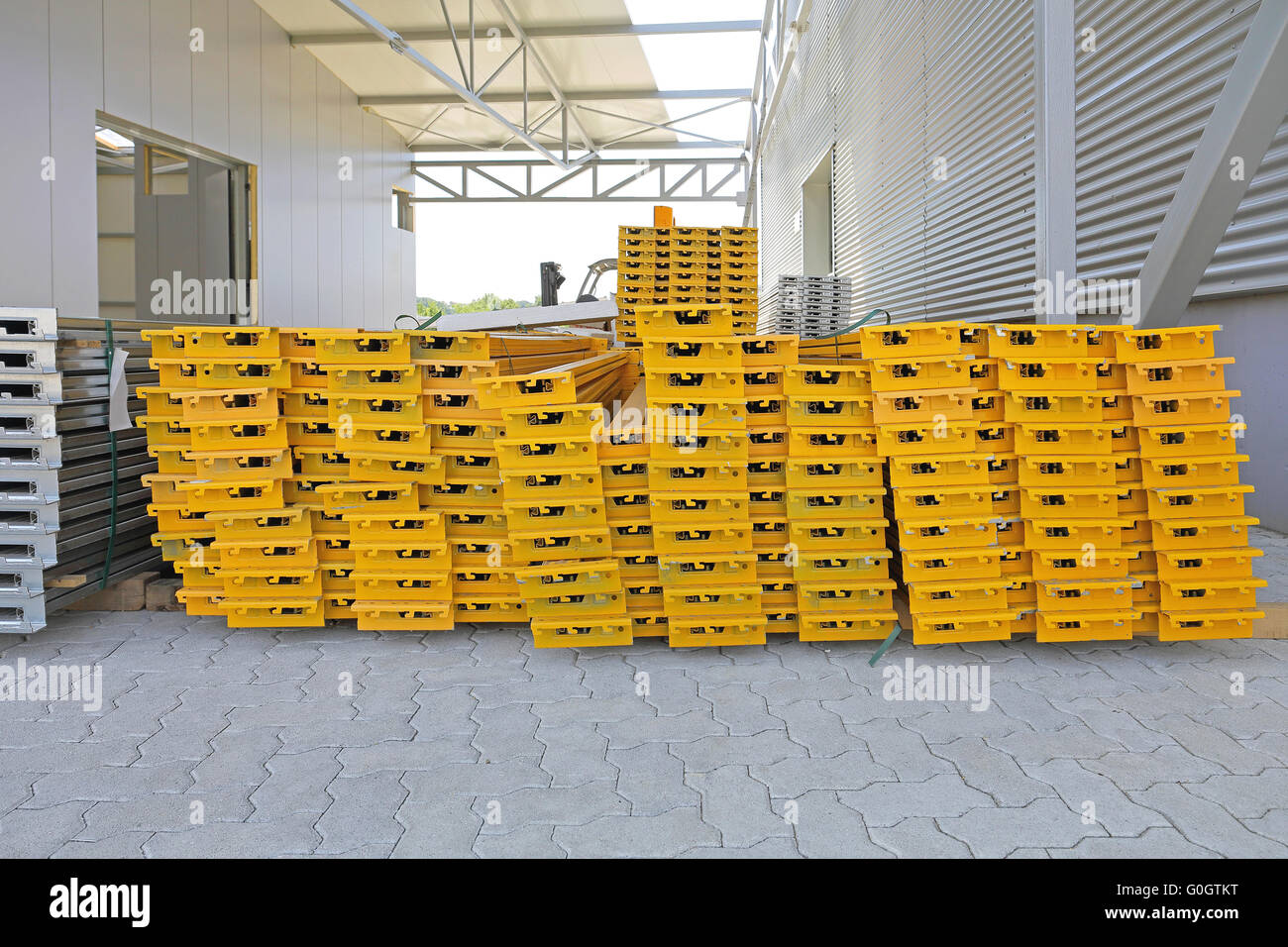 Modular shelving hi-res stock photography and images - Alamy