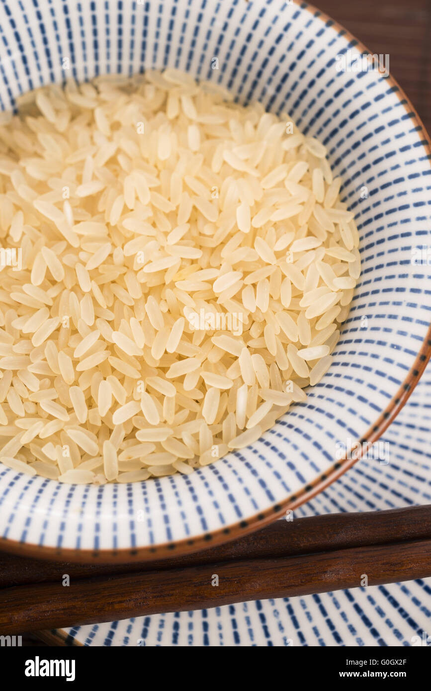 bowl of parboiled risotto rice Stock Photo - Alamy