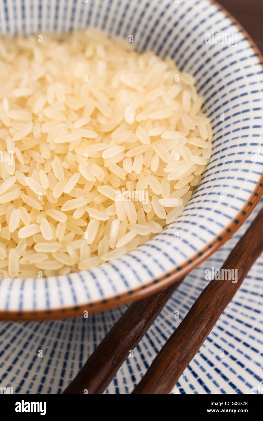 bowl of parboiled risotto rice Stock Photo - Alamy