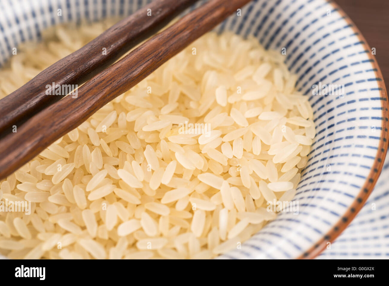 bowl of parboiled risotto rice Stock Photo - Alamy