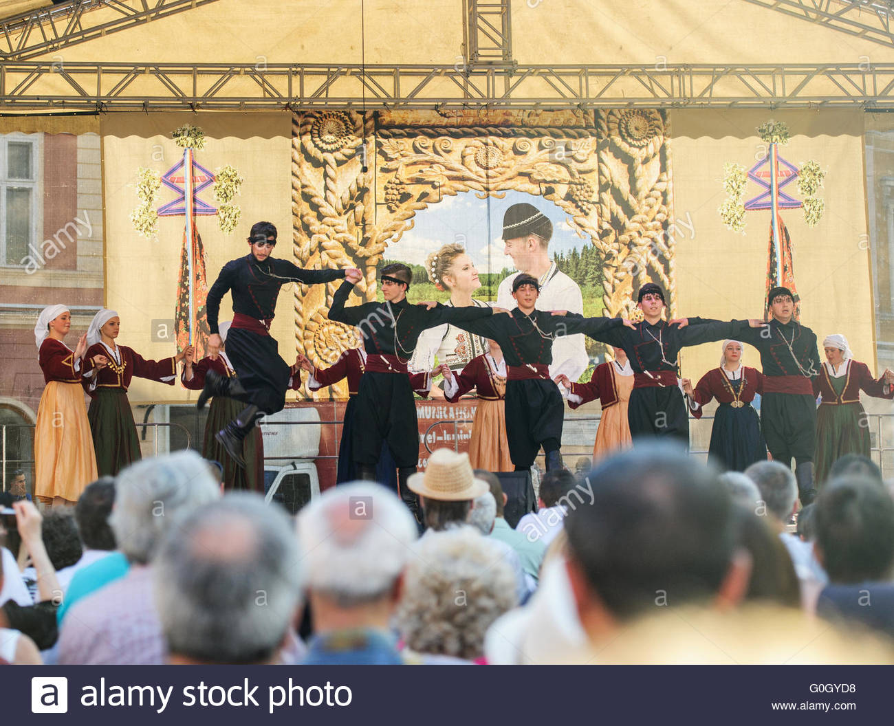 Folk Dancers Georgian Stock Photos & Folk Dancers Georgian Stock Images ...
