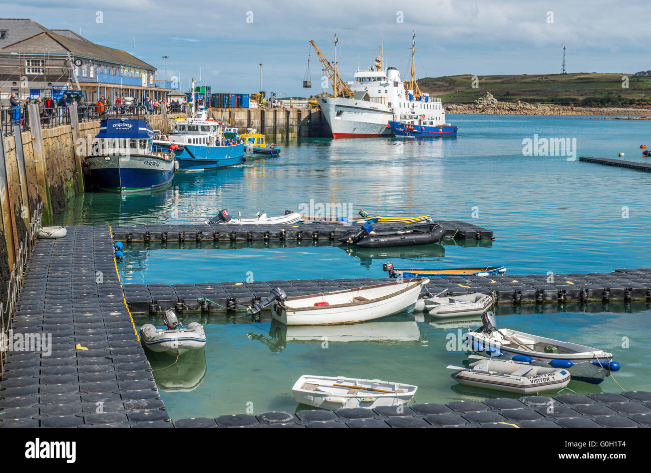 Hugh Town Harbour High Resolution Stock Photography and Images - Alamy