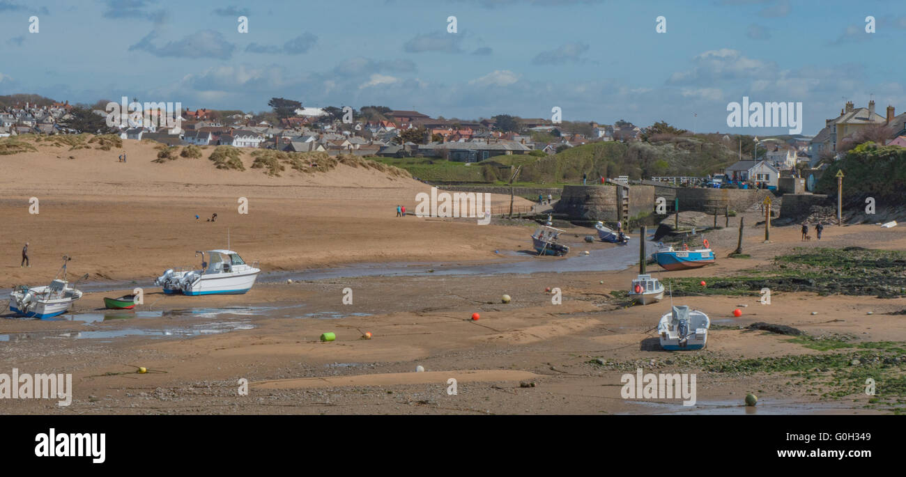 Beautiful bude beach hi-res stock photography and images - Alamy