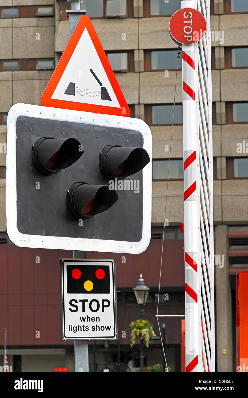 Danger sign traffic movable hi-res stock photography and images - Alamy