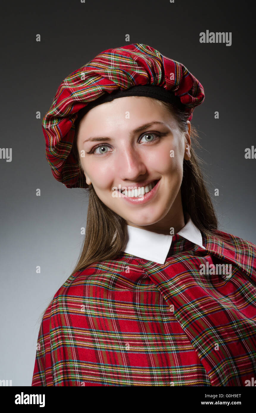 Woman wearing traditional scottish clothing Stock Photo - Alamy