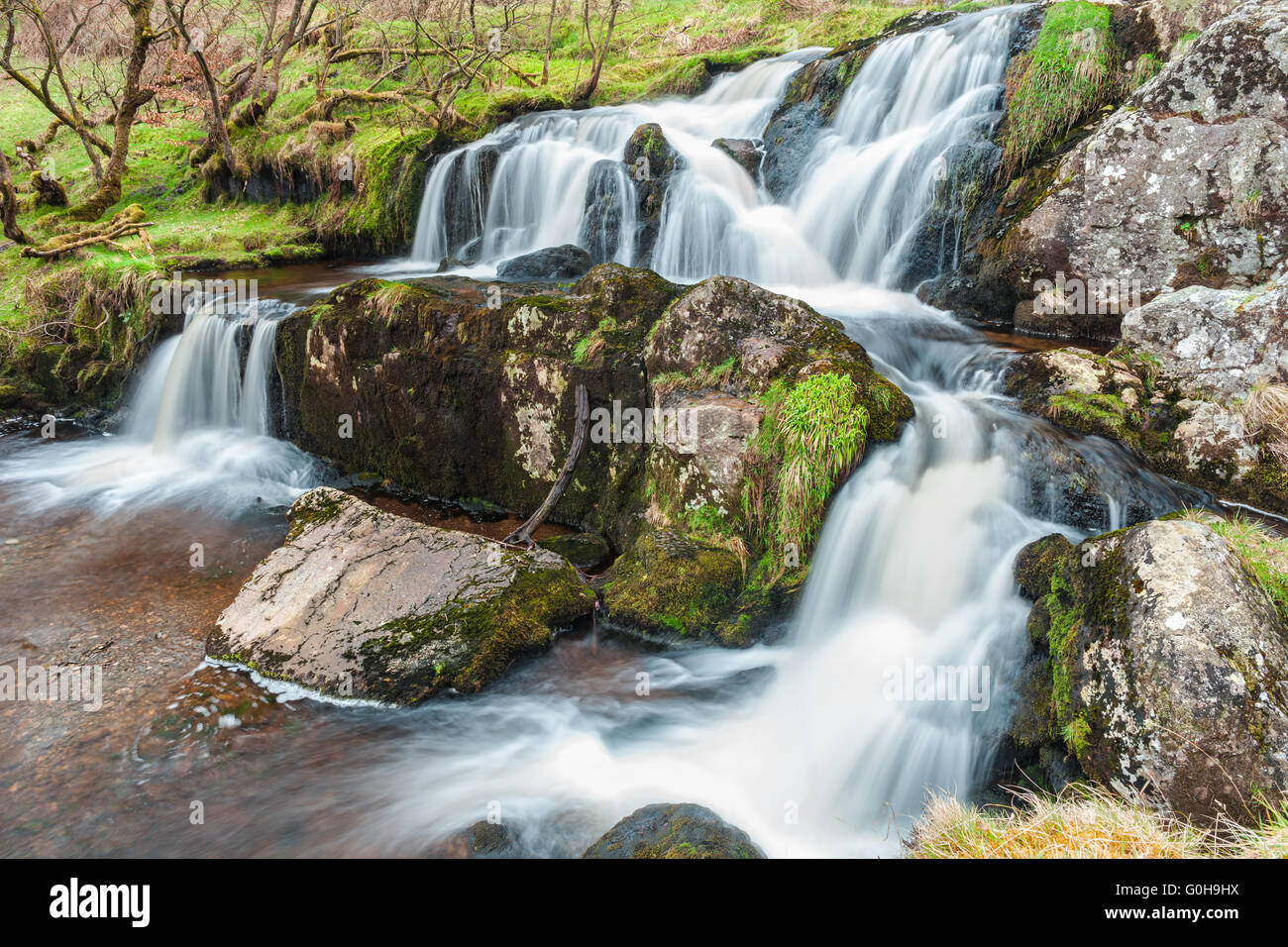 Waterfall cascades on water stream hi-res stock photography and images ...