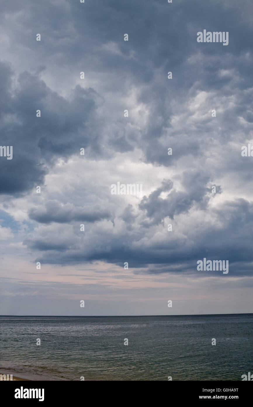 Summer sky storm vertical hi-res stock photography and images - Alamy