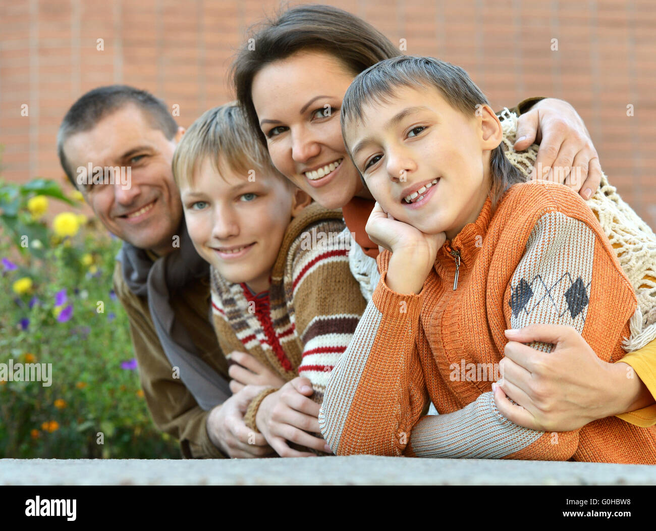 Happy smiling family Stock Photo - Alamy
