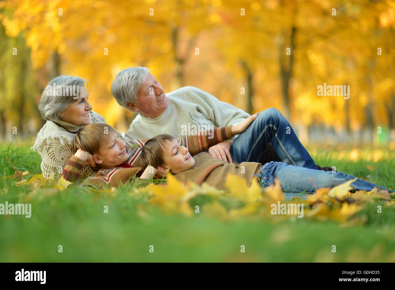 Grandparents and grandchildren Stock Photo - Alamy