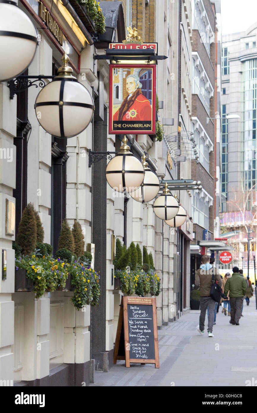 The chamberlain pub London Stock Photo - Alamy
