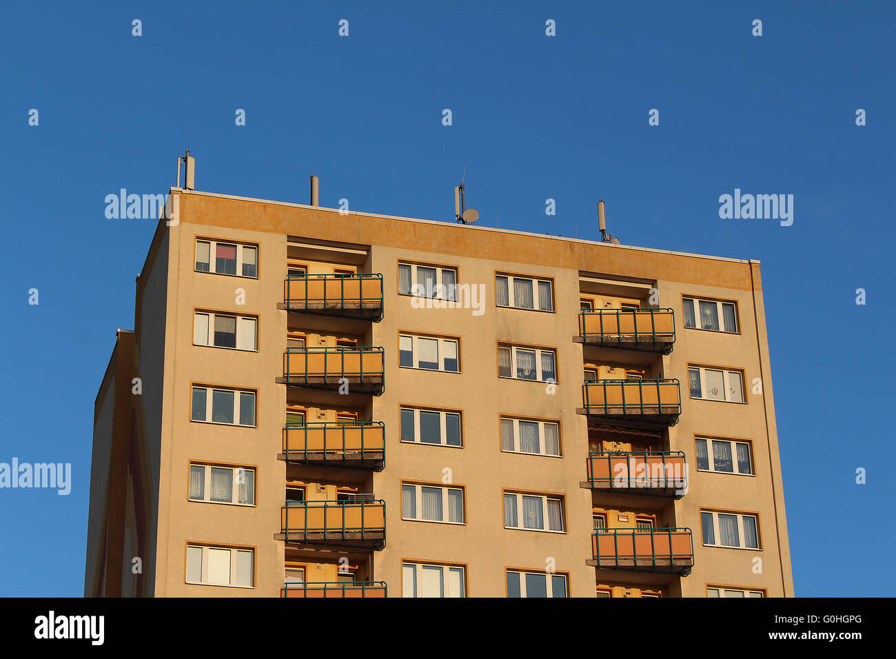 High rise building facades hi-res stock photography and images - Alamy