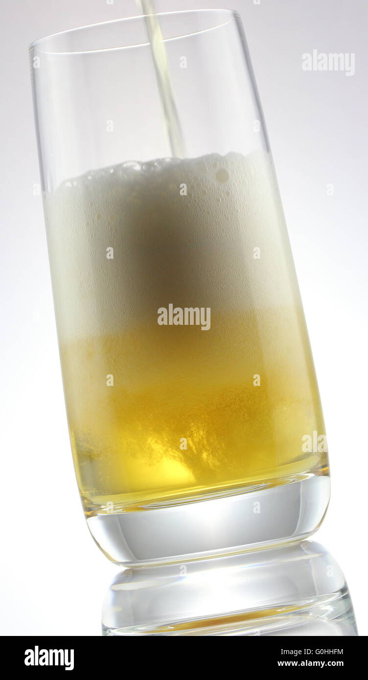 Bierglas leer hi-res stock photography and images - Alamy