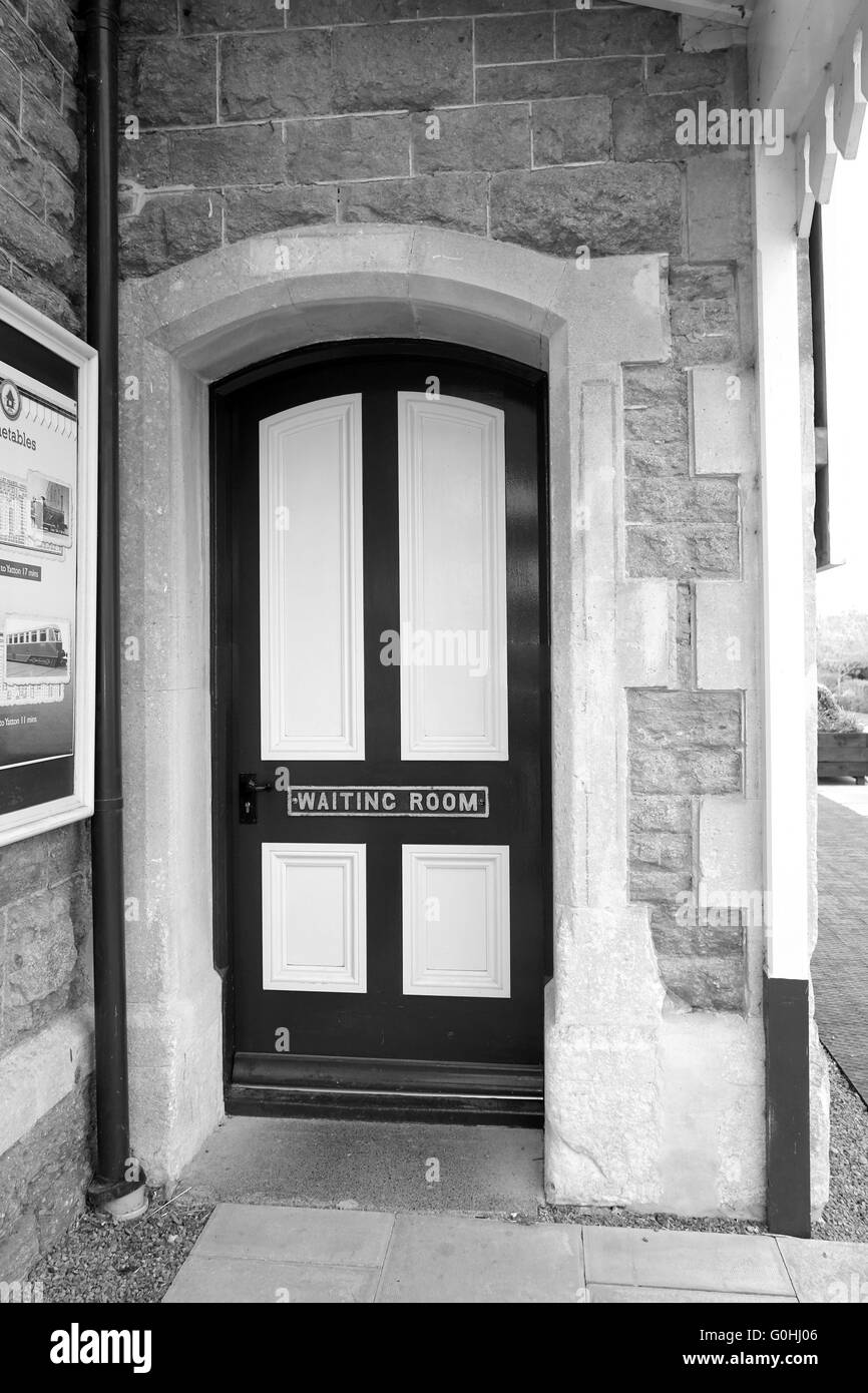 Waiting Room Door Stock Photos & Waiting Room Door Stock Images - Alamy