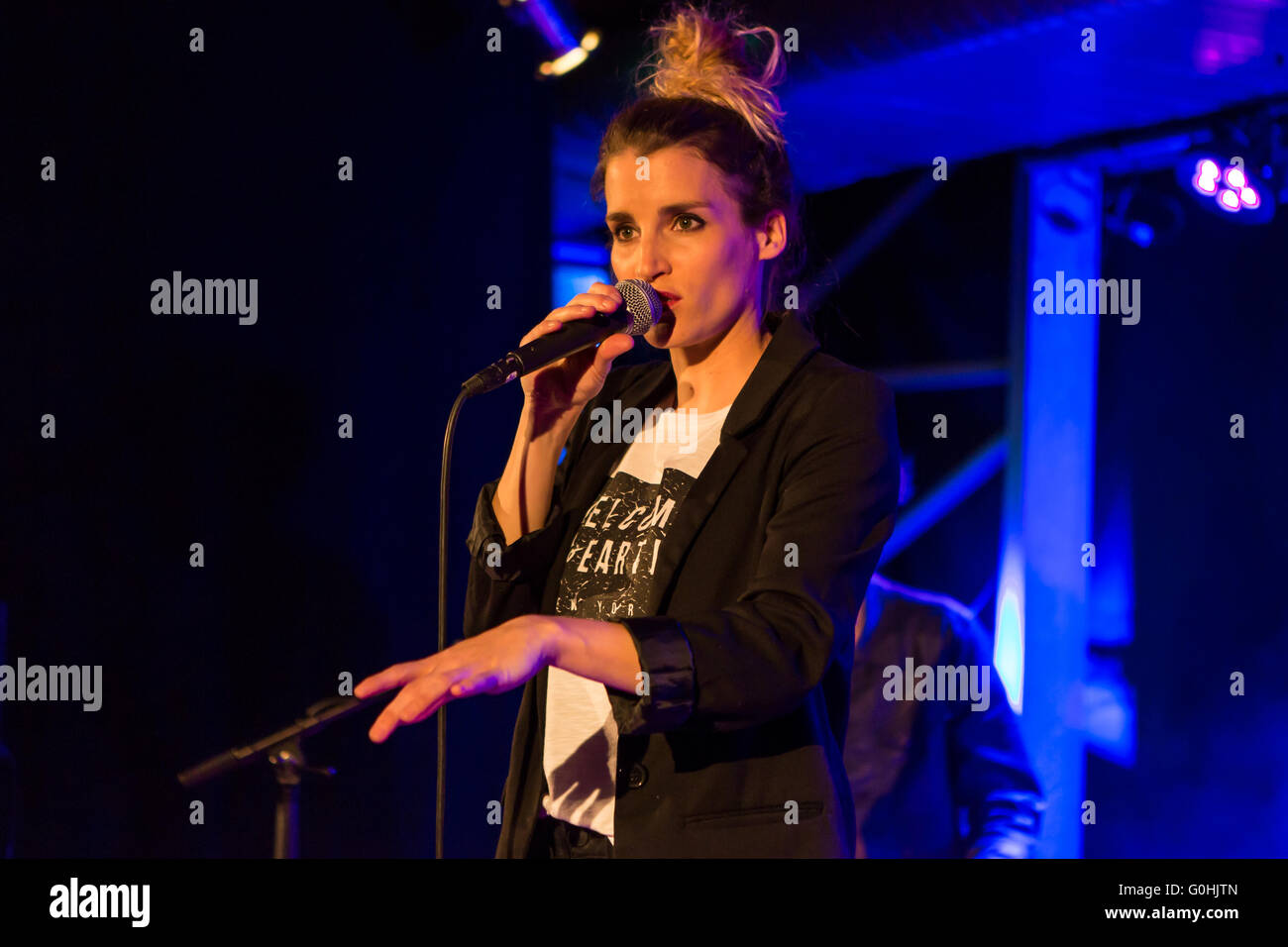 Lina button live hi-res stock photography and images - Alamy