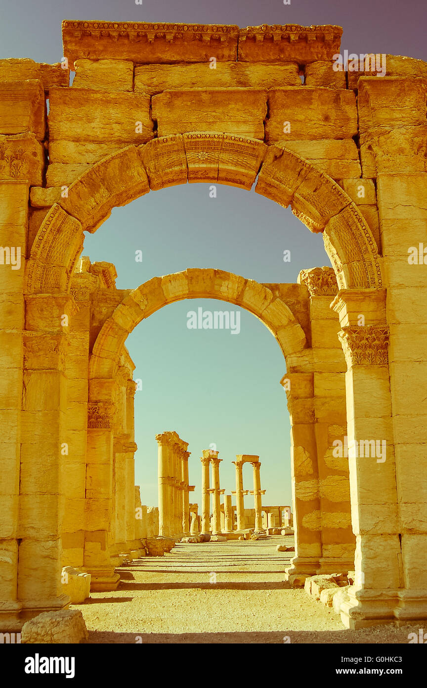 Damascus ruins hi-res stock photography and images - Alamy