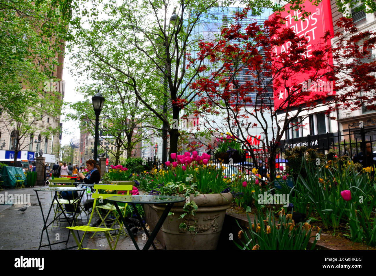 Herald square hi-res stock photography and images - Alamy