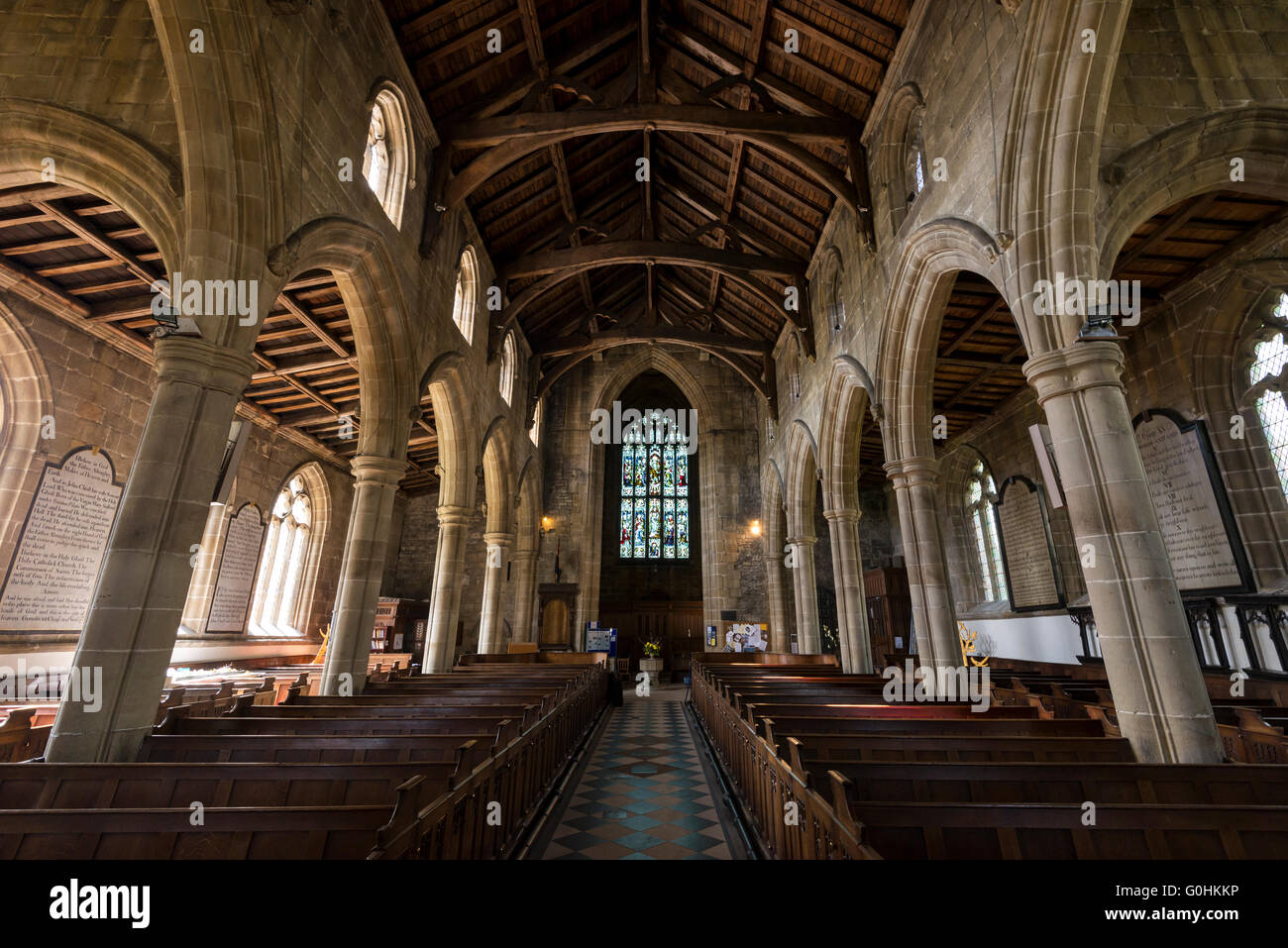 Interior of the Cathedral of the Peak in Tideswell village, Derbyshire ...