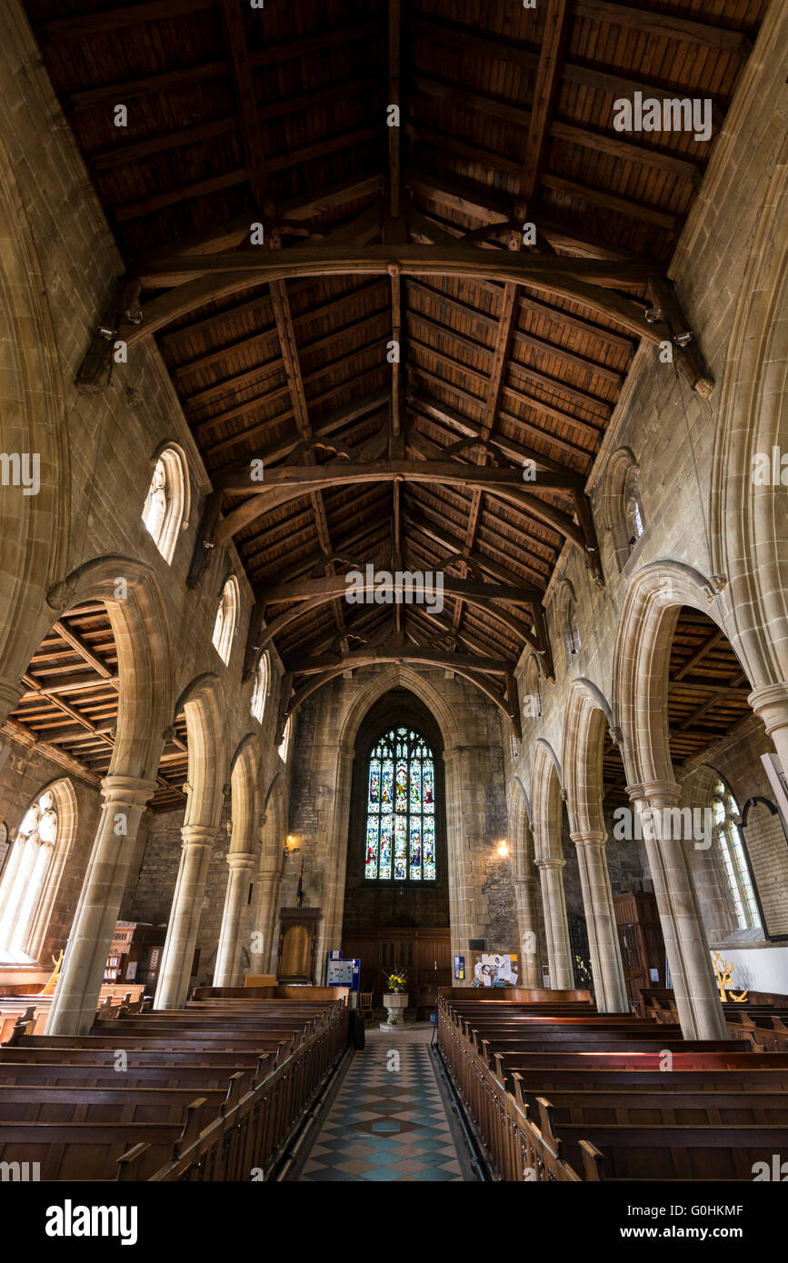 Interior of the Cathedral of the Peak in Tideswell village, Derbyshire ...