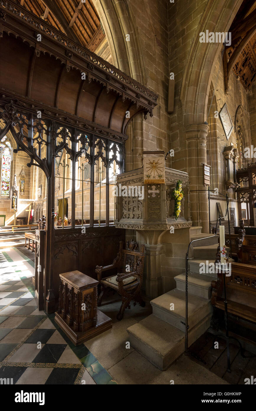 Interior of the Cathedral of the Peak in Tideswell village, Derbyshire ...