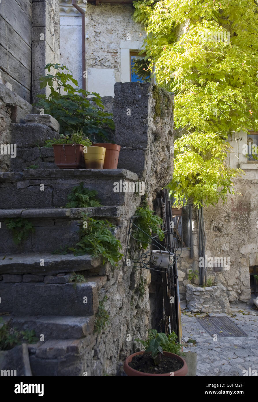 Abruzzo architecture hi-res stock photography and images - Alamy