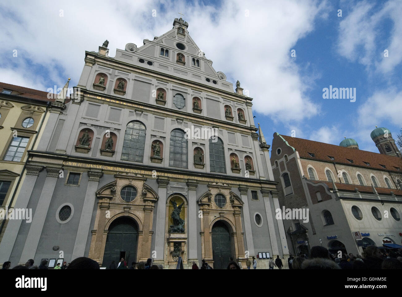 Michael kirche munich hi-res stock photography and images - Alamy