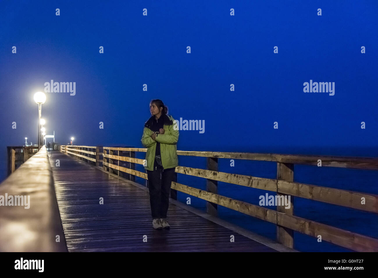 Beaches pier hi-res stock photography and images - Alamy