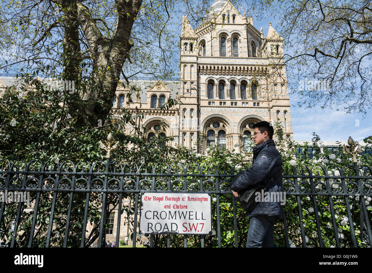 The front of the National History Museum in London's 'Museum Quarter ...
