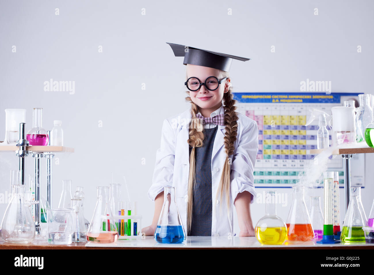 Scientist Chemistry Hi Res Stock Photography And Images Alamy