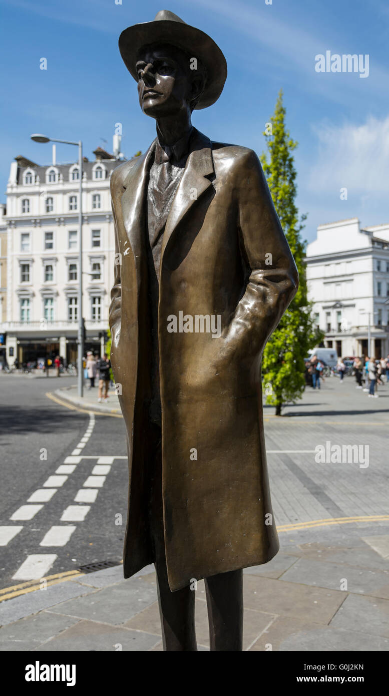 Imre Varga’s statue of Bela Bartok (1881-1945), Hungarian composer, in ...