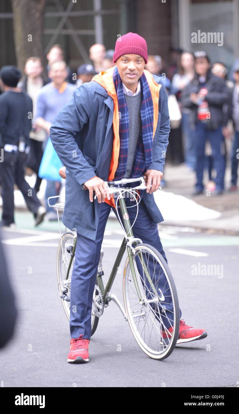 Will Smith on the film set of 'Collateral Beauty' Featuring: Will Smith ...