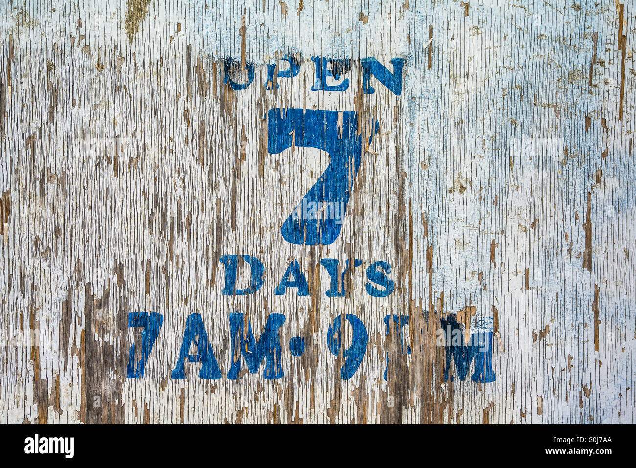 Open 7 days sign hi-res stock photography and images - Alamy