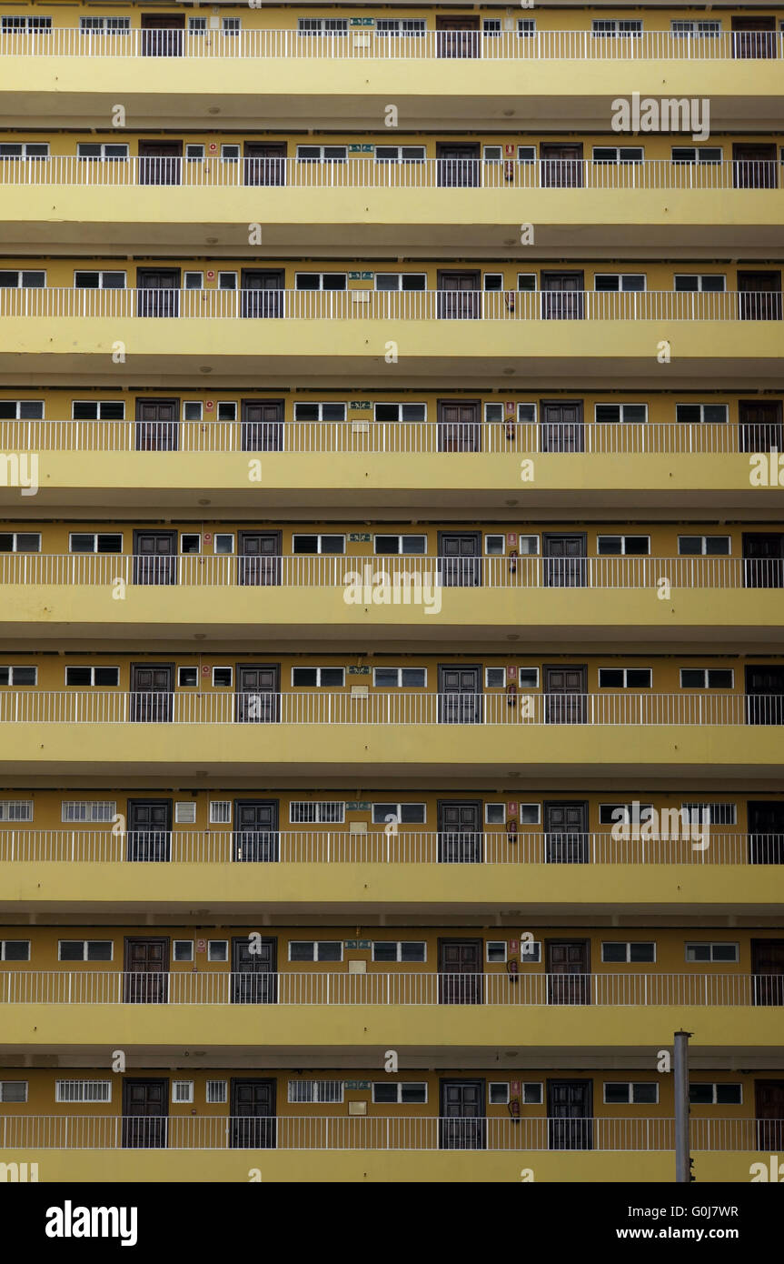 Monotone facade hi-res stock photography and images - Alamy