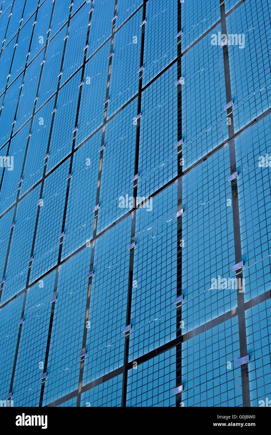 Facade glass panels hi-res stock photography and images - Alamy