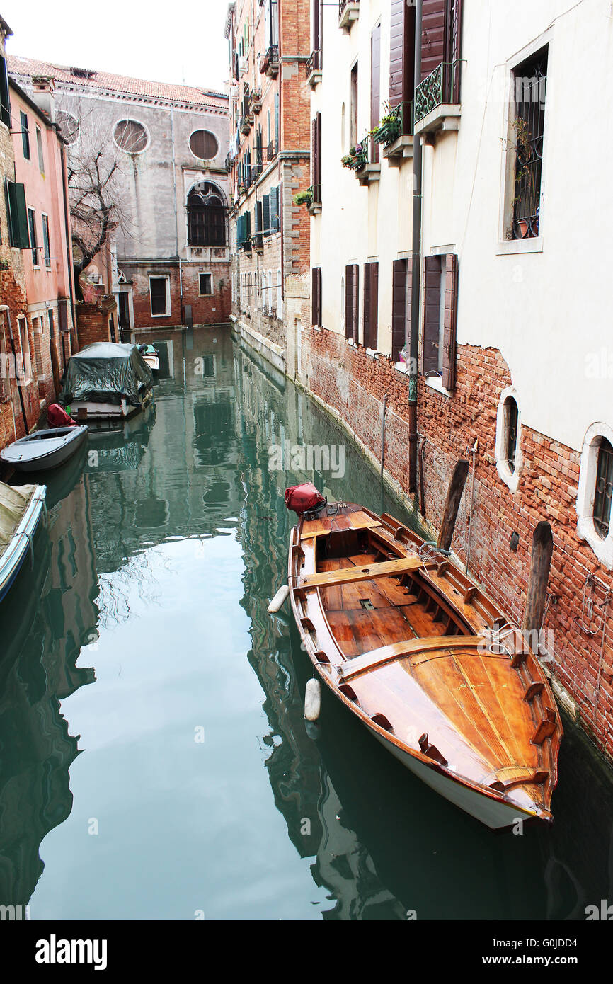 Nice canal hi-res stock photography and images - Alamy